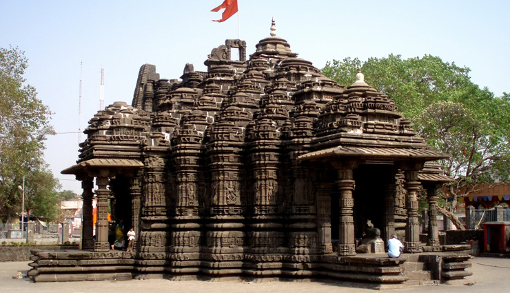 6 Must Visit Oldest Temples in India - lifeberrys.com