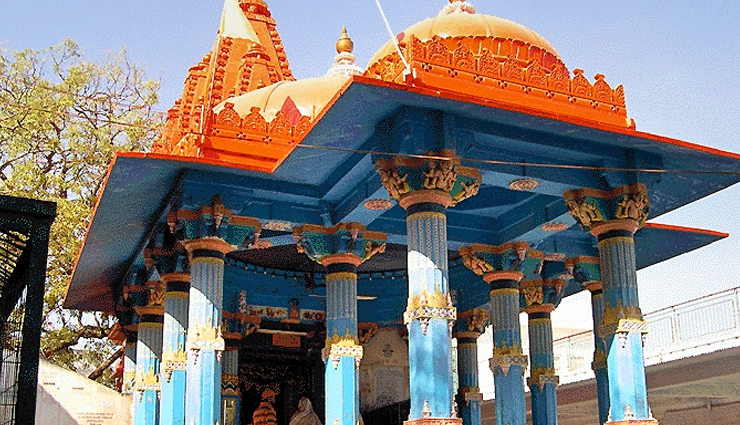 6 Of The Oldest Temples To Visit in India - lifeberrys.com