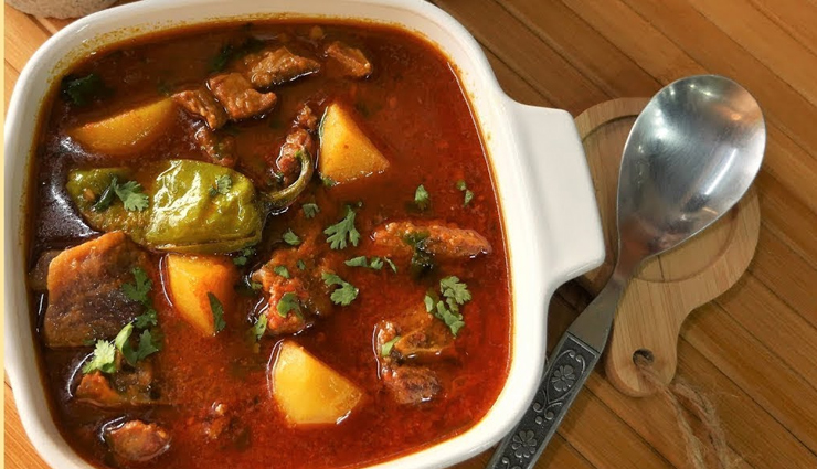 Recipe - Pakistani Style Aloo Gosht - lifeberrys.com