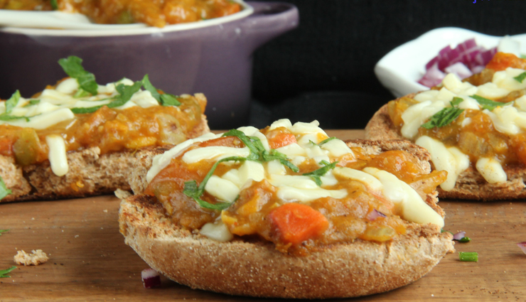 Recipe- Pav Bhaji Pizza Kids Will Love - lifeberrys.com