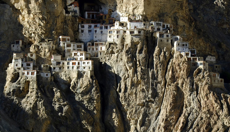 8 Most Famous Buddhist Monasteries in India - lifeberrys.com