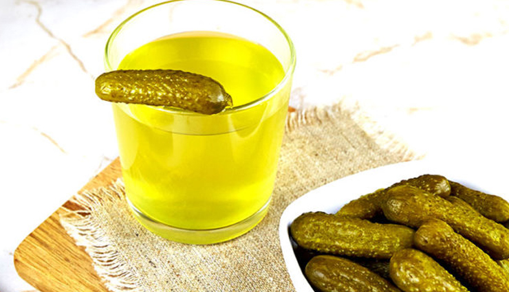 5 Benefits of Drinking Pickle Juice on Your Health - lifeberrys.com
