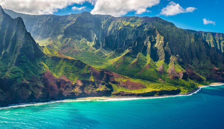 6 Beautiful Islands To Visit in Polynesian Triangle - lifeberrys.com