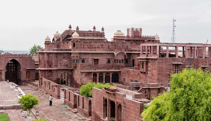 6 Famous Forts To Visit in Rajasthan - lifeberrys.com