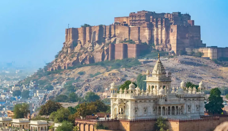 6 Famous Forts To Visit in Rajasthan - lifeberrys.com