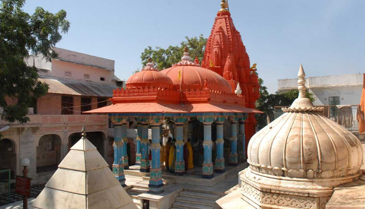 6 Most Popular Temples To Visit in Rajasthan - lifeberrys.com