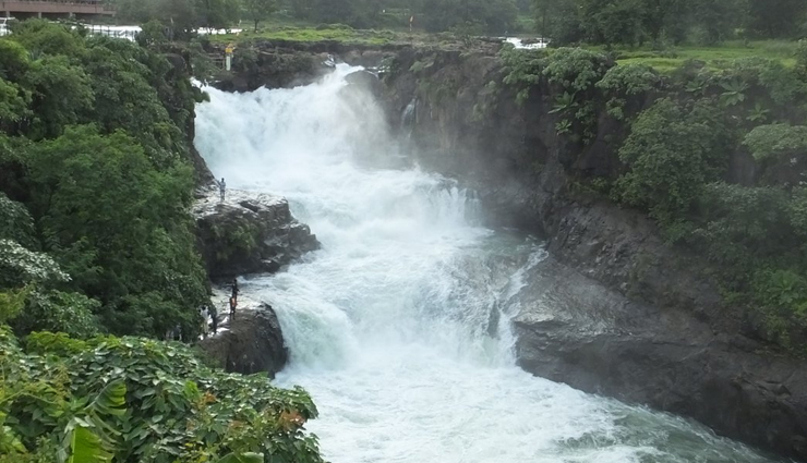 List of Amazing Waterfalls To Visit Near Mumbai - lifeberrys.com