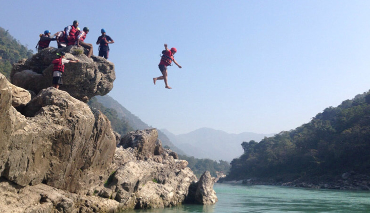 6 Amazing Activities To Do in Rishikesh - lifeberrys.com