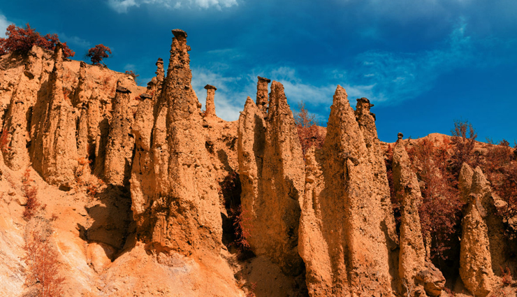 6 Breathtaking Rock Pillar Landscapes Around The World - lifeberrys.com