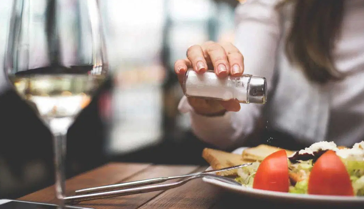 5 Major Signs of Salt Deficiency in Your Body - lifeberrys.com