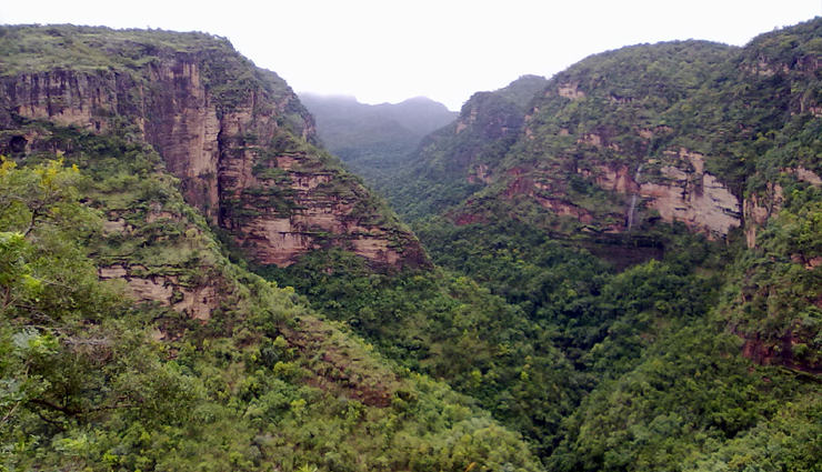 Most Famous Hill Ranges To Visit in India - lifeberrys.com