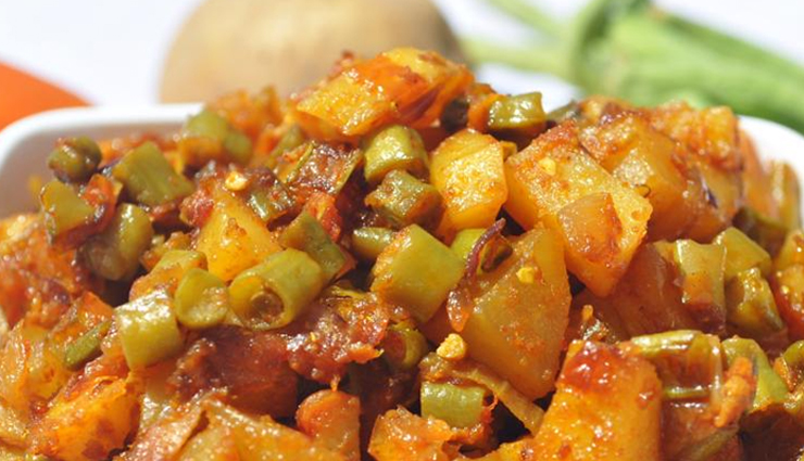 Recipe- Dhaba Style Sem Aloo Ki Sabzi - lifeberrys.com