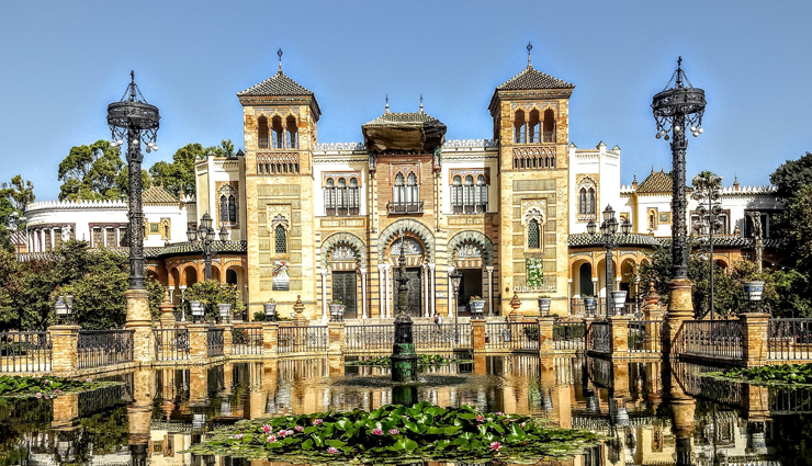 5 Beautiful Tourist Places to See in Seville - lifeberrys.com