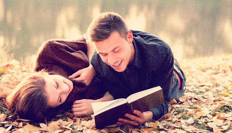 5 Signs She is Falling in Love With You - lifeberrys.com