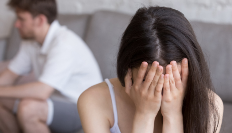 6 Major Signs of Insecurity in a Relationship - lifeberrys.com