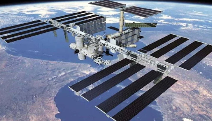 आज रात देश के इन तीन शहरों के ऊपर दिखाई देगी यह चमकीली चीज, जानें पूरा ...