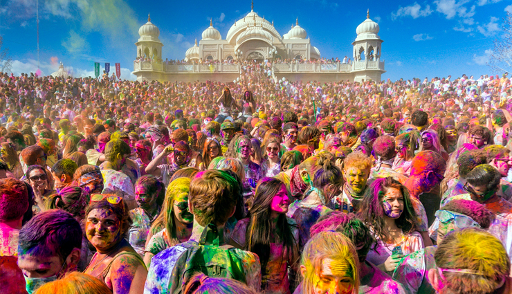 6 Best Places To Celebrate Holi Around The World - lifeberrys.com