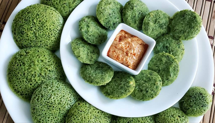 Recipe- Rich in Protein Spinach Mung Idli Bites - lifeberrys.com