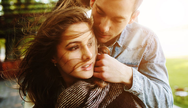 5 Signs That You are Suffocating Your Partner - lifeberrys.com