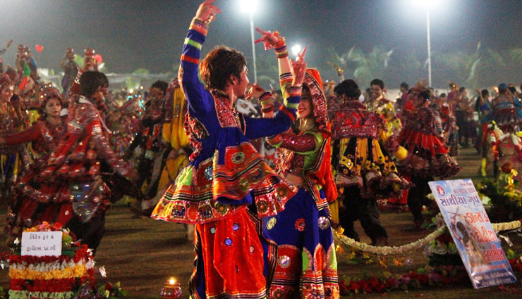 Navratri 2024: 13 Places To Enjoy Garba in Gujarat - lifeberrys.com