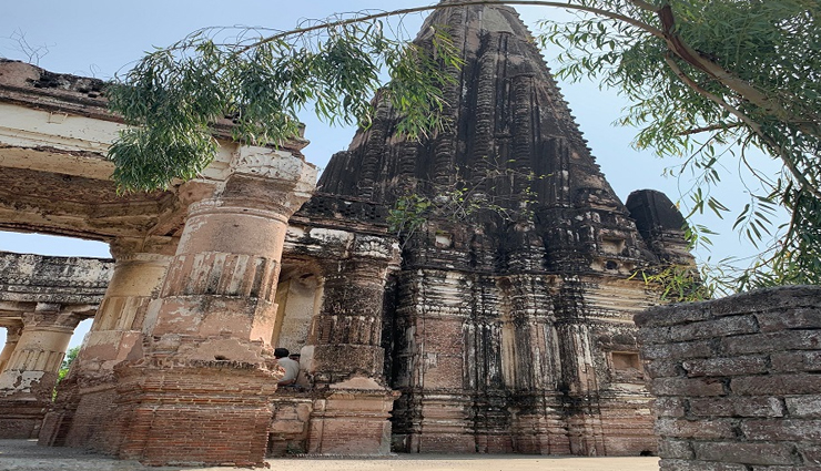 5 Hindu Temples To Visit in Pakistan - lifeberrys.com