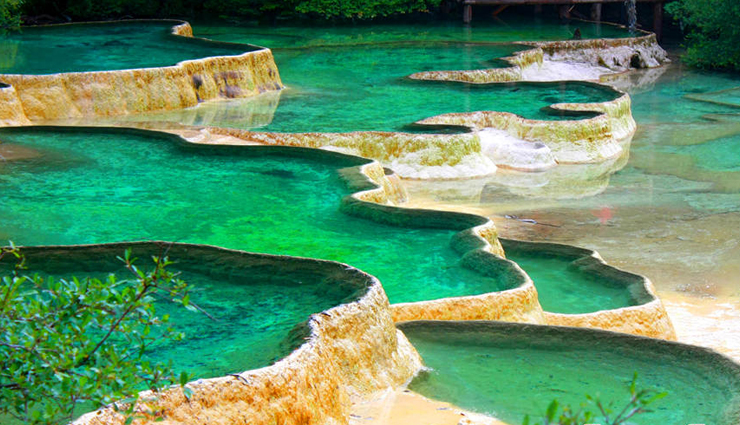 6 Beautiful Terraced Pools To Explore Around The World - lifeberrys.com