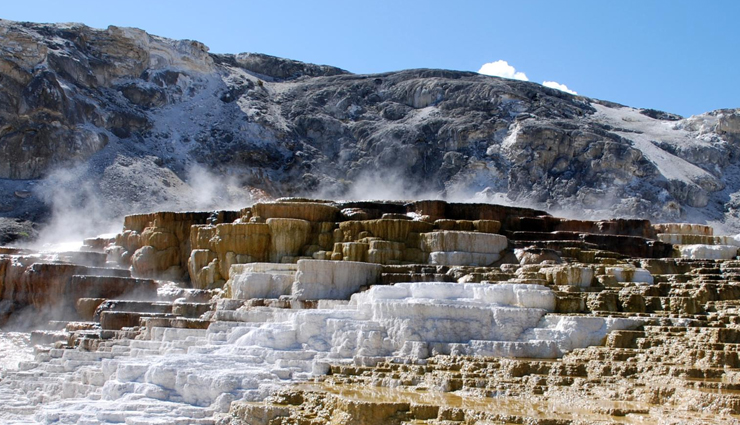 6 Beautiful Terraced Pools To Explore Around The World - lifeberrys.com
