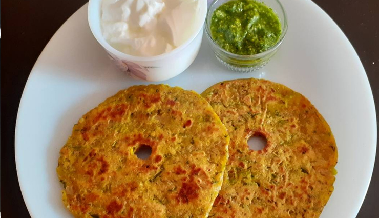 Recipe- Popular in Maharashtra Bhatache Thalipeeth - lifeberrys.com