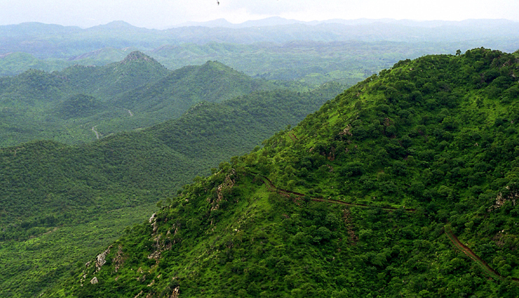 Most Famous Hill Ranges To Visit in India - lifeberrys.com