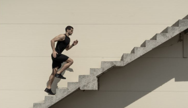 5 Exercises To Get Toned Legs - lifeberrys.com