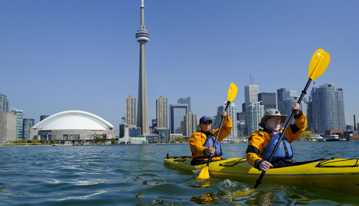 5 Things You Must Try in Toronto - lifeberrys.com