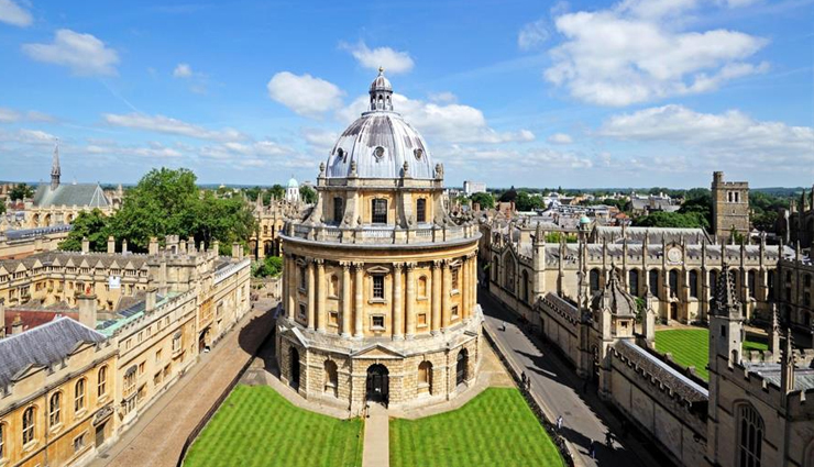 6 Most Famous Tourist Attractions in England - lifeberrys.com