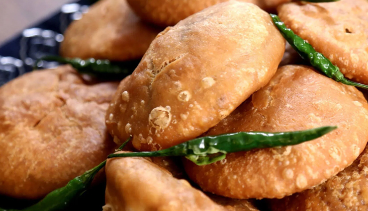 7 Popular Street Food You Must Try In Udaipur - lifeberrys.com