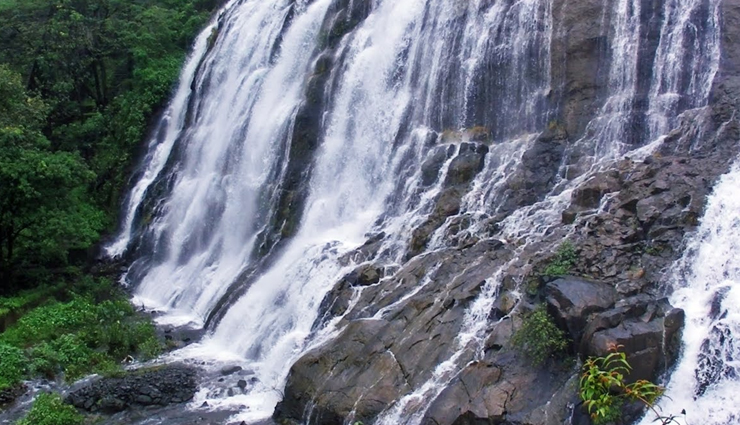 List of Amazing Waterfalls To Visit Near Mumbai - lifeberrys.com