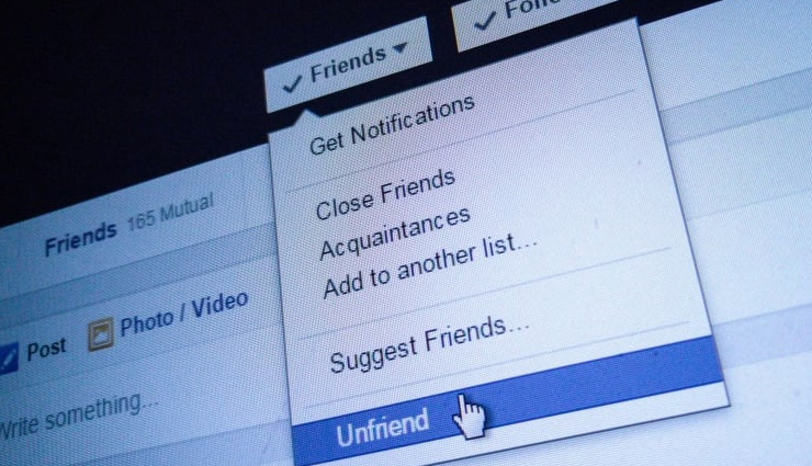 6 Polite Ways To Unfriend Someone on Social Media - lifeberrys.com