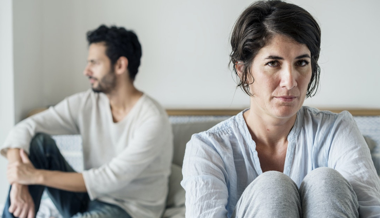8 Signs You are Settling in an Unhappy Relationship - lifeberrys.com