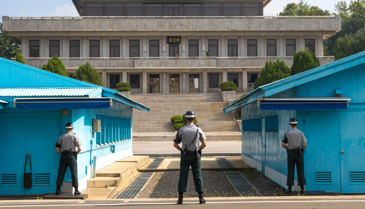 5 Unusual Borders To Visit in The World - lifeberrys.com