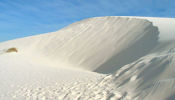 6 Unusual Deserts To Visit in The World - lifeberrys.com