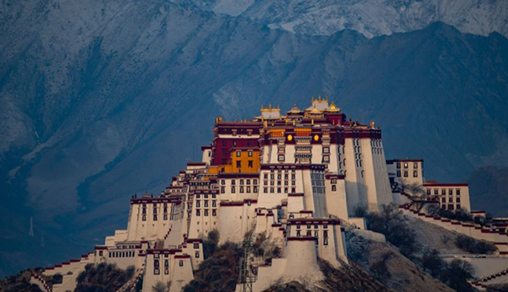 6 Most Unusual Holiday Spots Around The World - lifeberrys.com