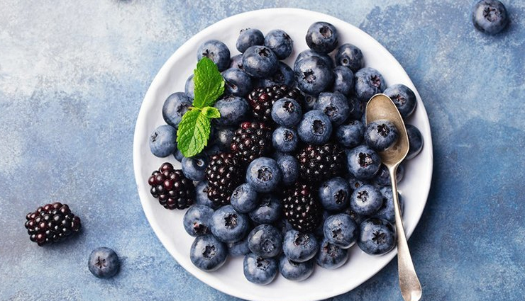 World Vegetarian Day: 6 Fruits Rich in Vitamin K To Add in Your Diet ...