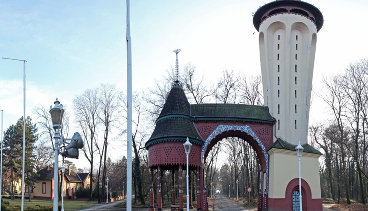 6 Most Unique Water Towers To Visit in The World - lifeberrys.com
