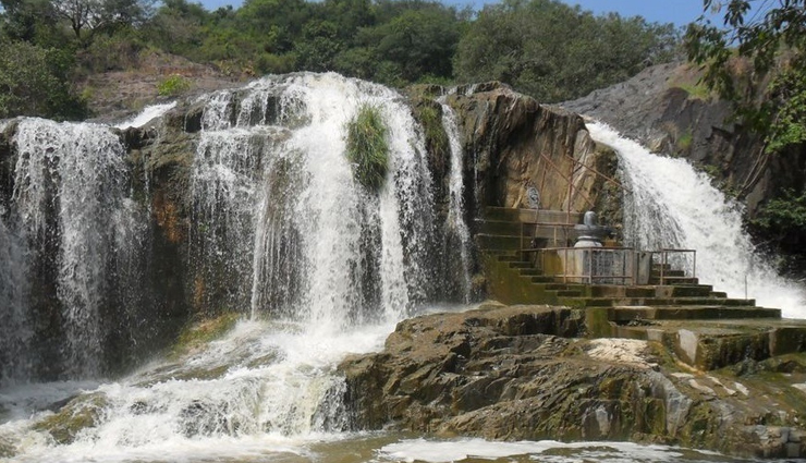 11 Waterfalls You Should Explore in Andhra Pradesh - lifeberrys.com