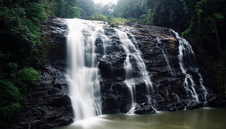 5 Enchanting Waterfalls In Coorg You Must Explore - lifeberrys.com