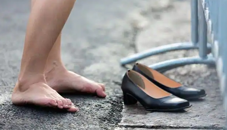 Step by Step Ways To Clean Your Feet - lifeberrys.com