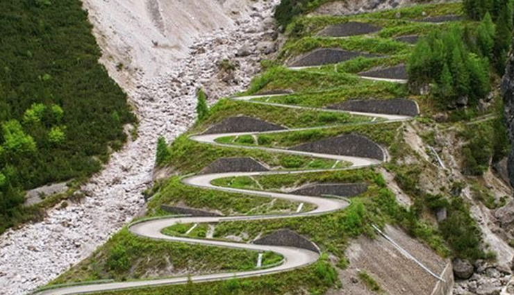 6 Winding Roads To Enjoy in Your Trip - lifeberrys.com