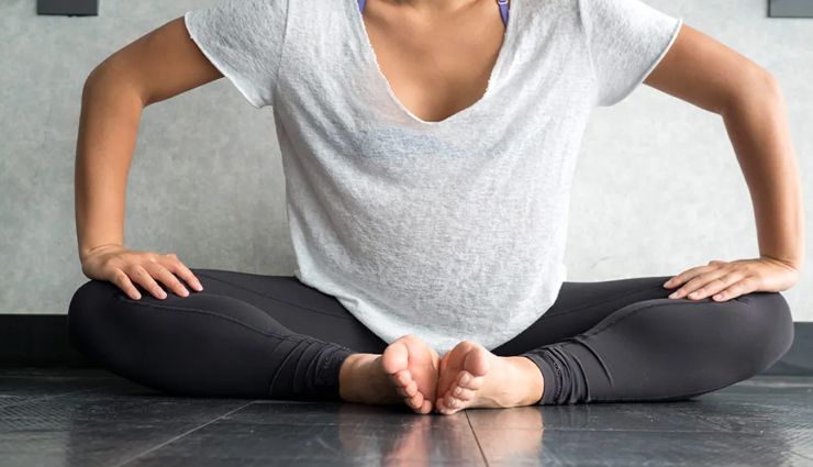 5 Yoga Poses That are Beneficial for Women - lifeberrys.com