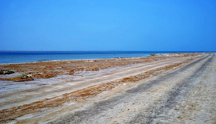 10 Most Beautiful Beaches To Visit in Doha - lifeberrys.com