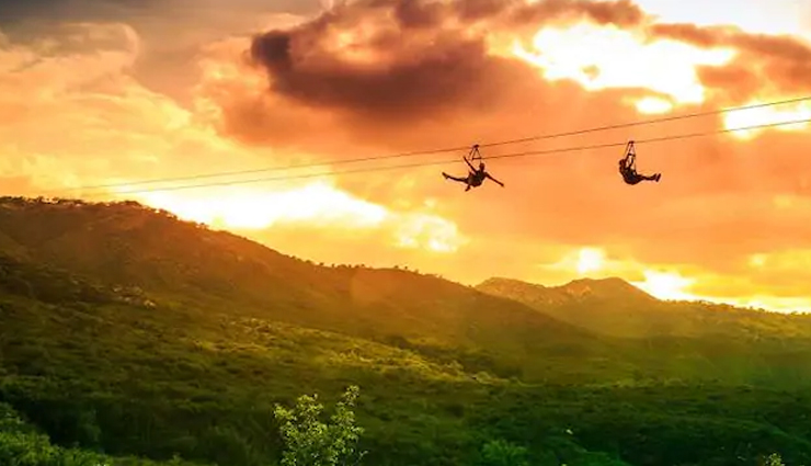 5 Most Popular Places To Enjoy Ziplines in India - lifeberrys.com